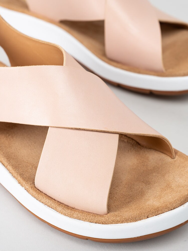 Köp Clarks - Jemsa Cross - Ljusrosa sandaler i skinn Jemsa Cross | SKOMAN